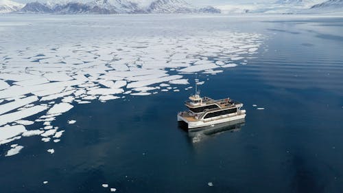 Svalbard Arctic Fjord Cruise - Brim Explorer